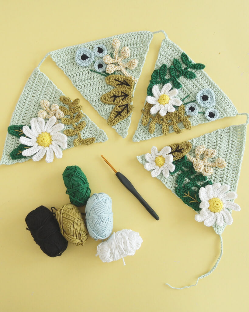 Daisy Chain Bunting Crochet Pattern | Lottie and Albert – Lottie & Albert